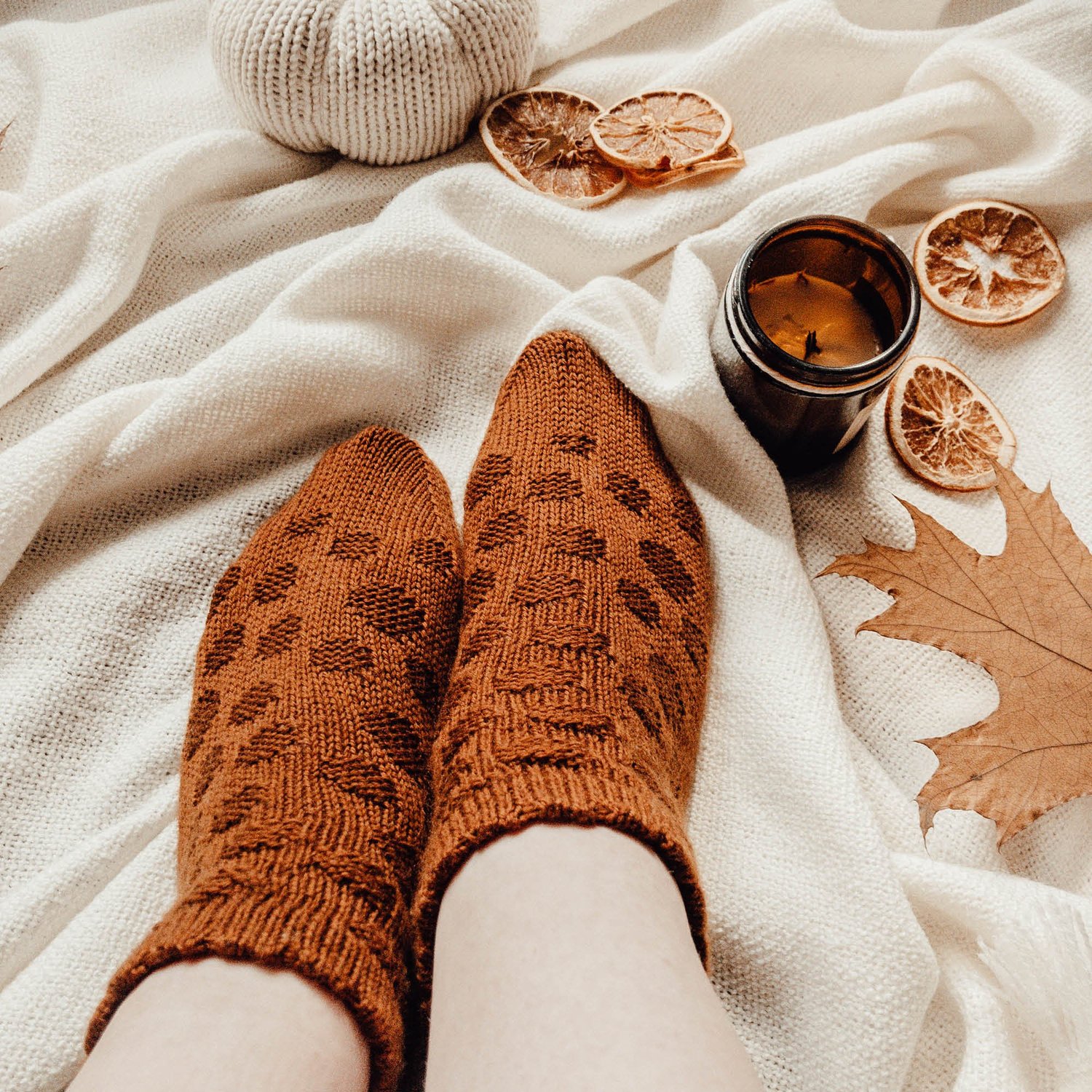 Summer Soda Socks, dotted knit socks pattern — Whileberry - modern ...