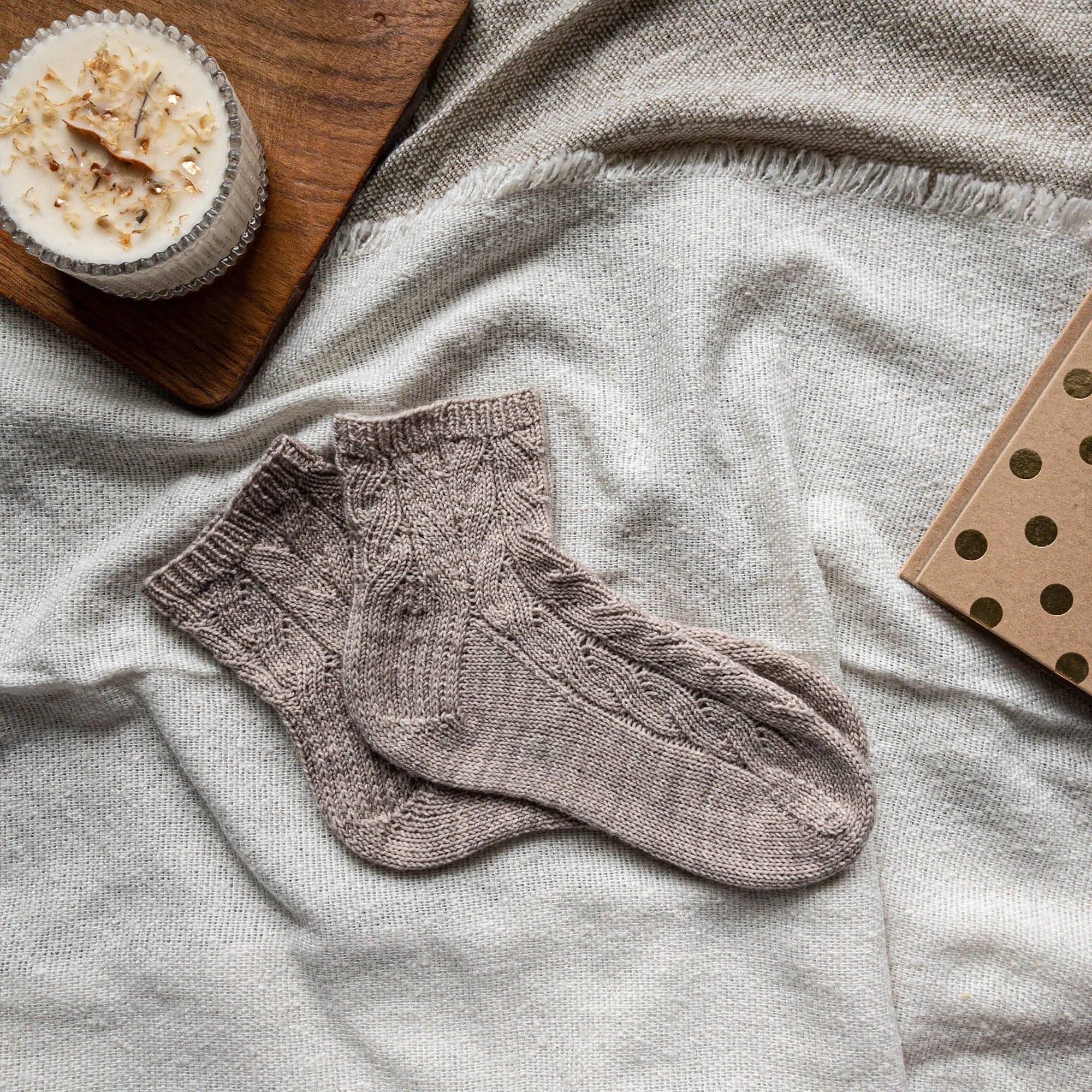 Bronte Socks - Faux cable sock knitting pattern — Whileberry - modern ...