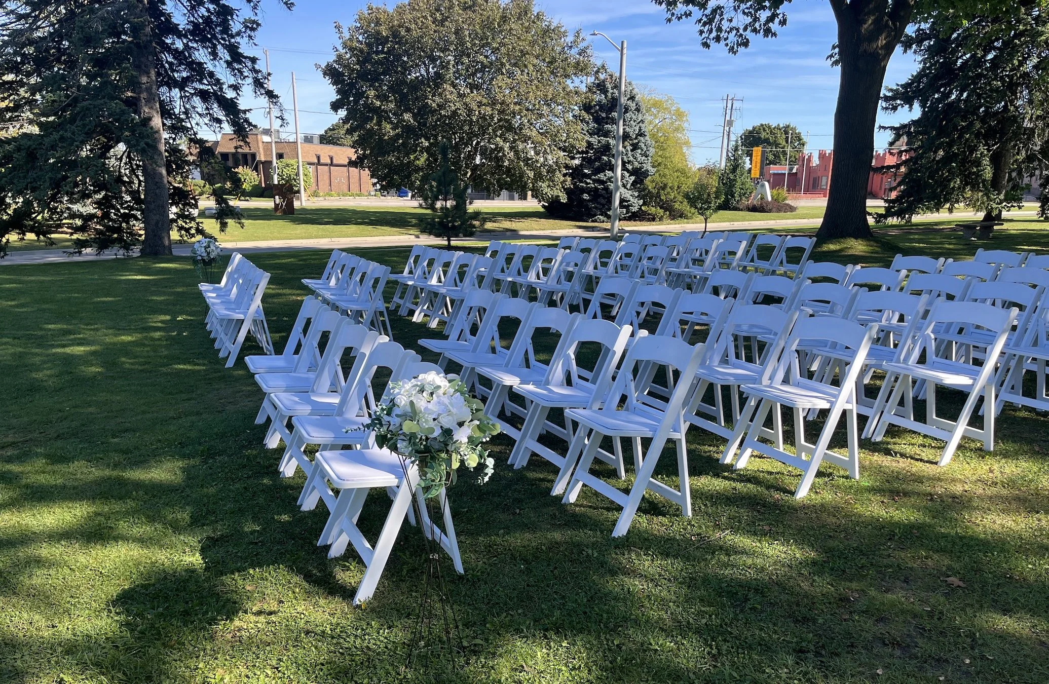 Chair Rentals for Events | Rent Tables, Chairs, Decor & More | Green ...