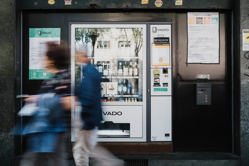 Smart Vending Machine — VADO