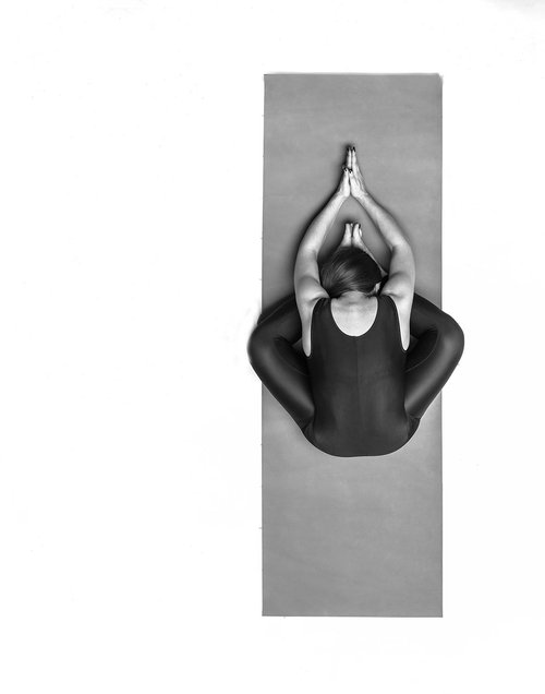 Yogahouding 1: 'Butterfly pose' of Lying 'Butterfly pose' — Noorda ...