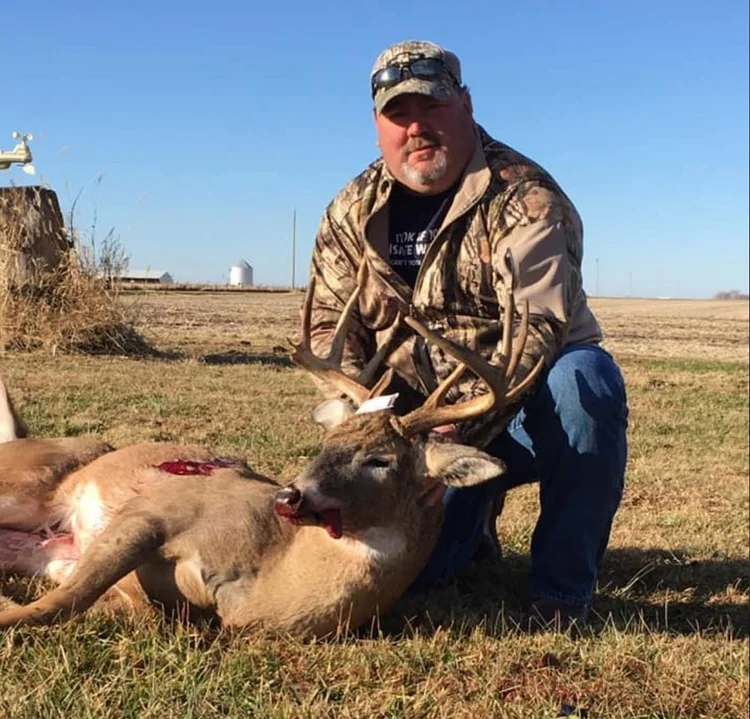 Gallery — Graveyard Whitetail