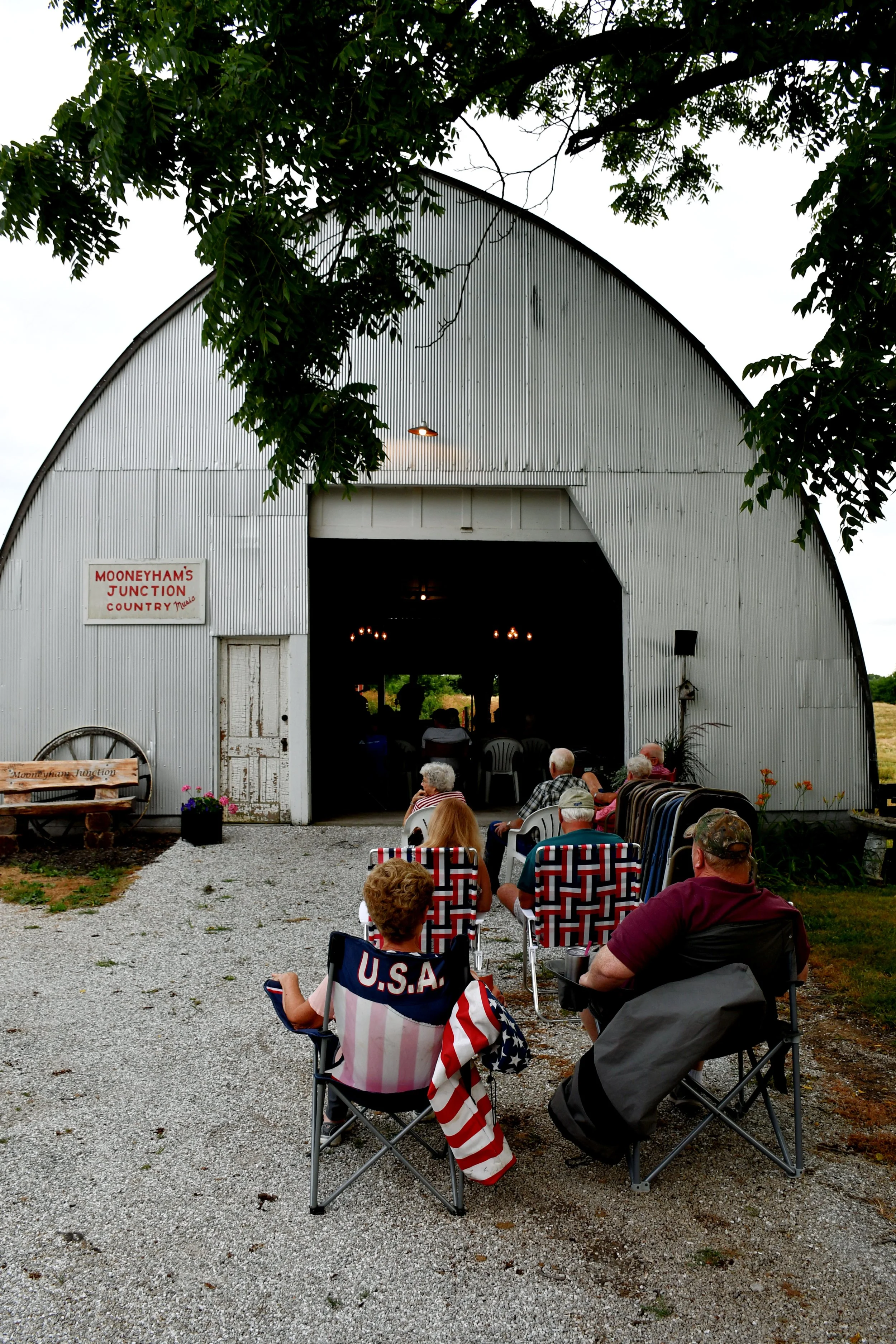 Mooneyham Junction: The crossroads of tradition and creation — Ozarks Alive