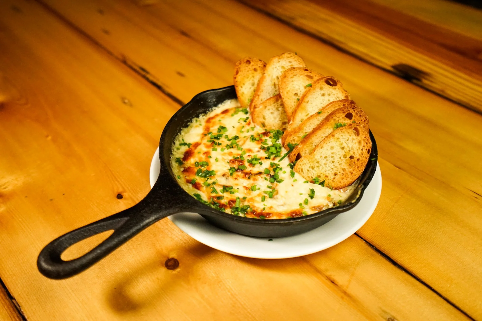 THE MAYFLY NYC COCKTAILS & KITCHEN