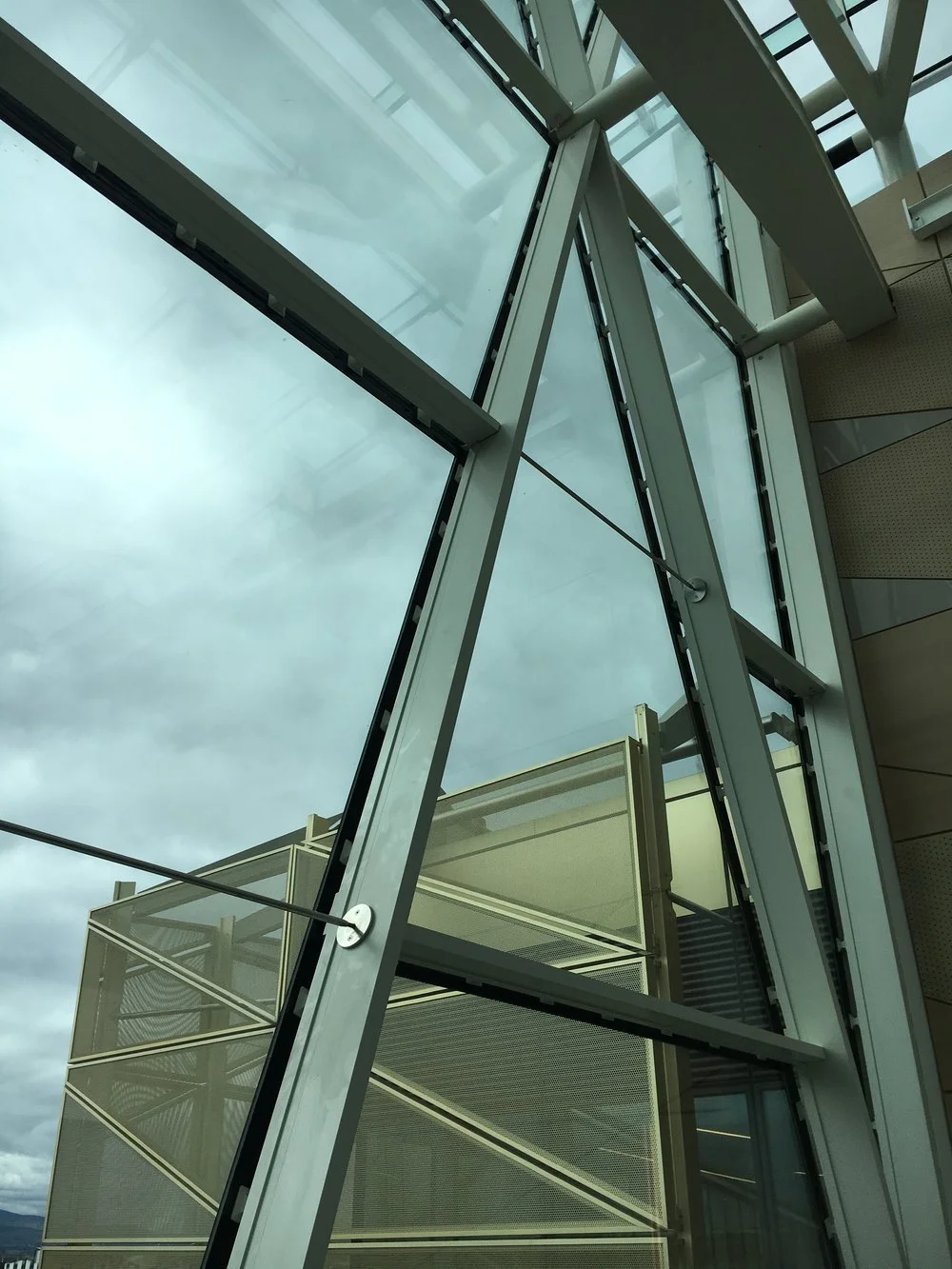 Central Bank of Ireland — Innovation Glass · High Performance Glass ...