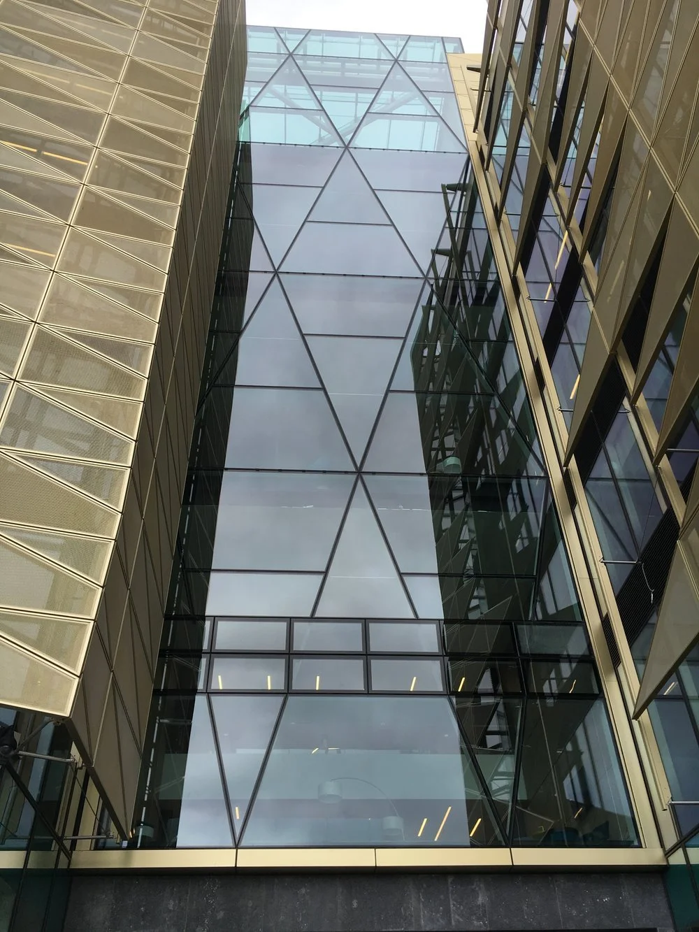 Central Bank of Ireland — Innovation Glass · High Performance Glass ...