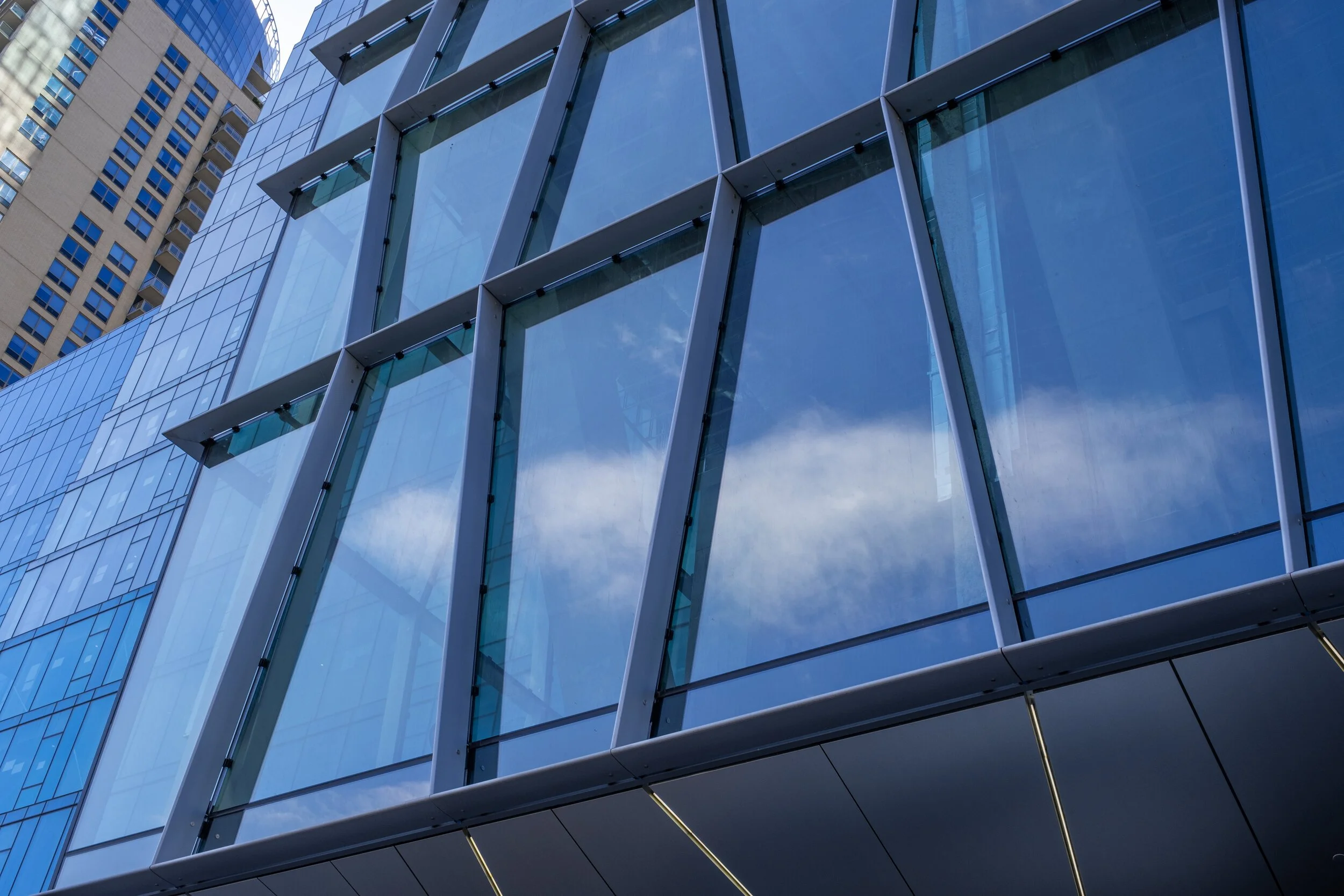 St. Regis Chicago — Innovation Glass · High Performance Glass Curtain ...