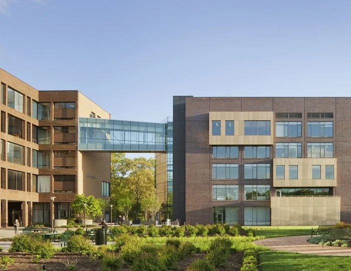 Simons Center for Geometry and Physics — Innovation Glass · High ...