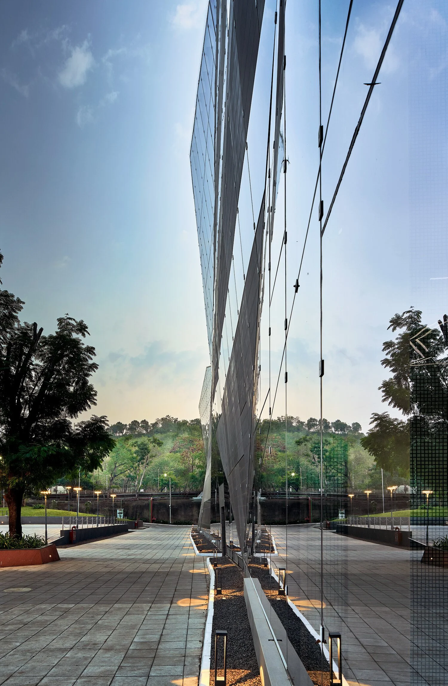 Cummins Technology Center — Innovation Glass · High Performance Glass ...