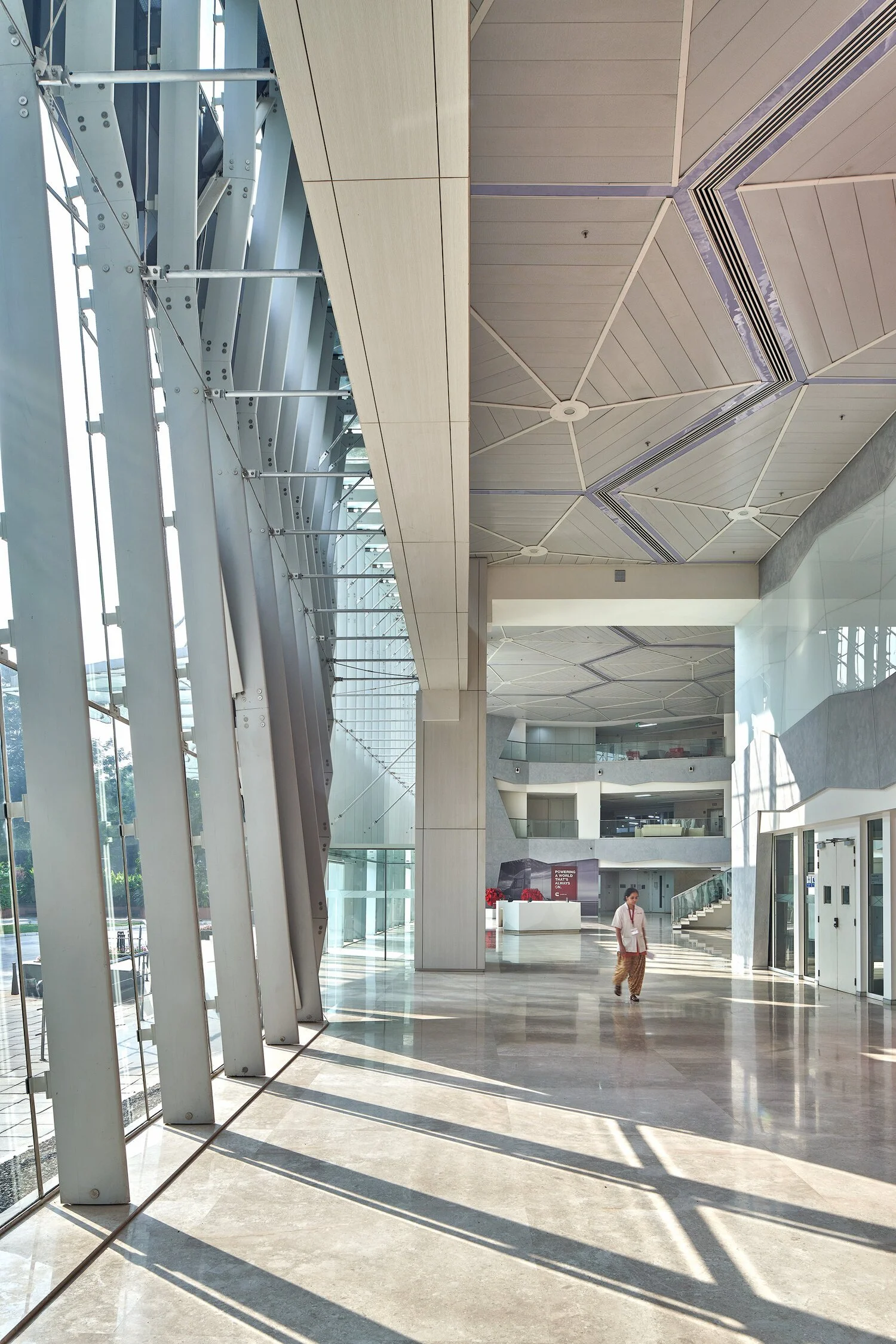 Cummins Technology Center — Innovation Glass · High Performance Glass ...