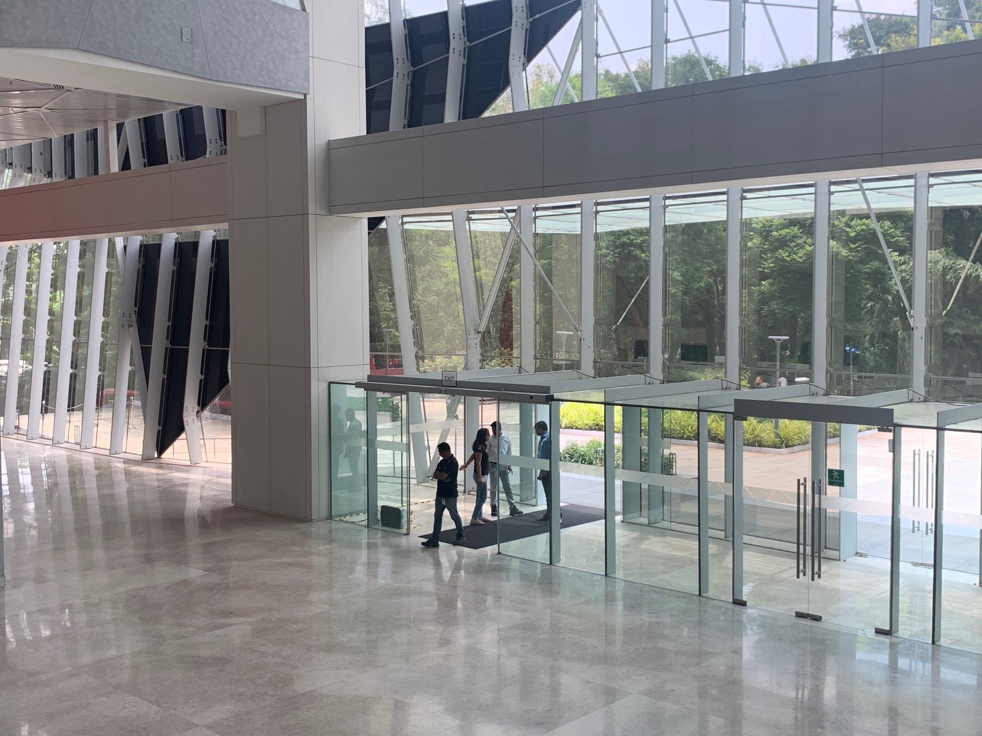 Cummins Technology Center — Innovation Glass · High Performance Glass ...