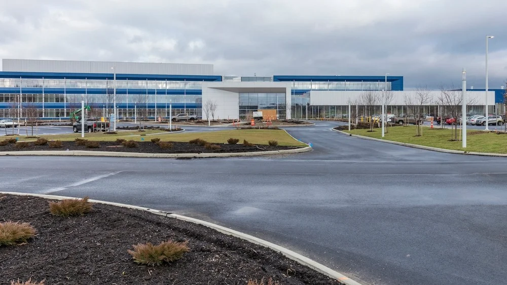 Sherwin Williams Global R&D Campus — Innovation Glass · High ...