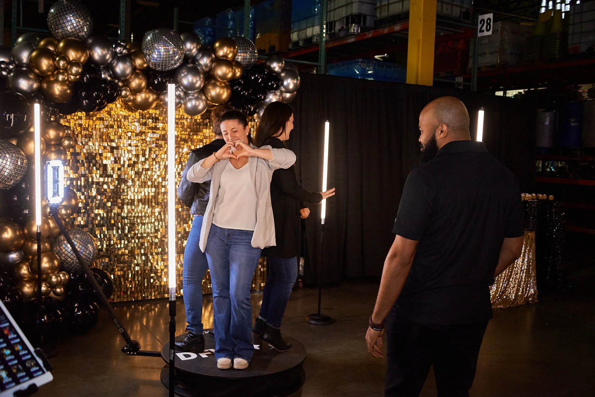 360 PHOTO BOOTHS IN DALLAS | DFW 360 Booths