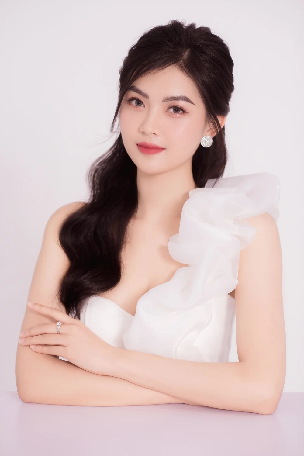 Trung Middle - TL Beauty Center