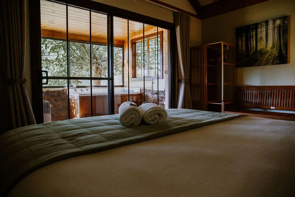 Historic Clover Cottage Country Retreat