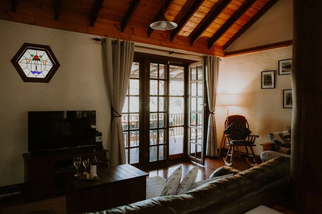 Historic Clover Cottage Country Retreat