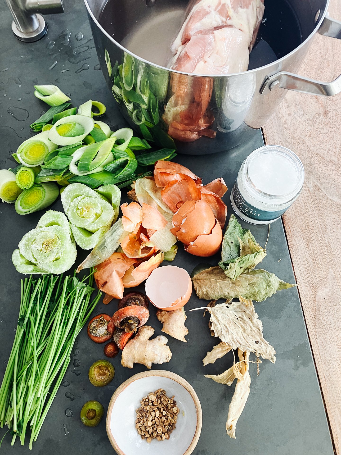 Wild Medicinal Forest Bone Broth — KELLY SAMANTHA
