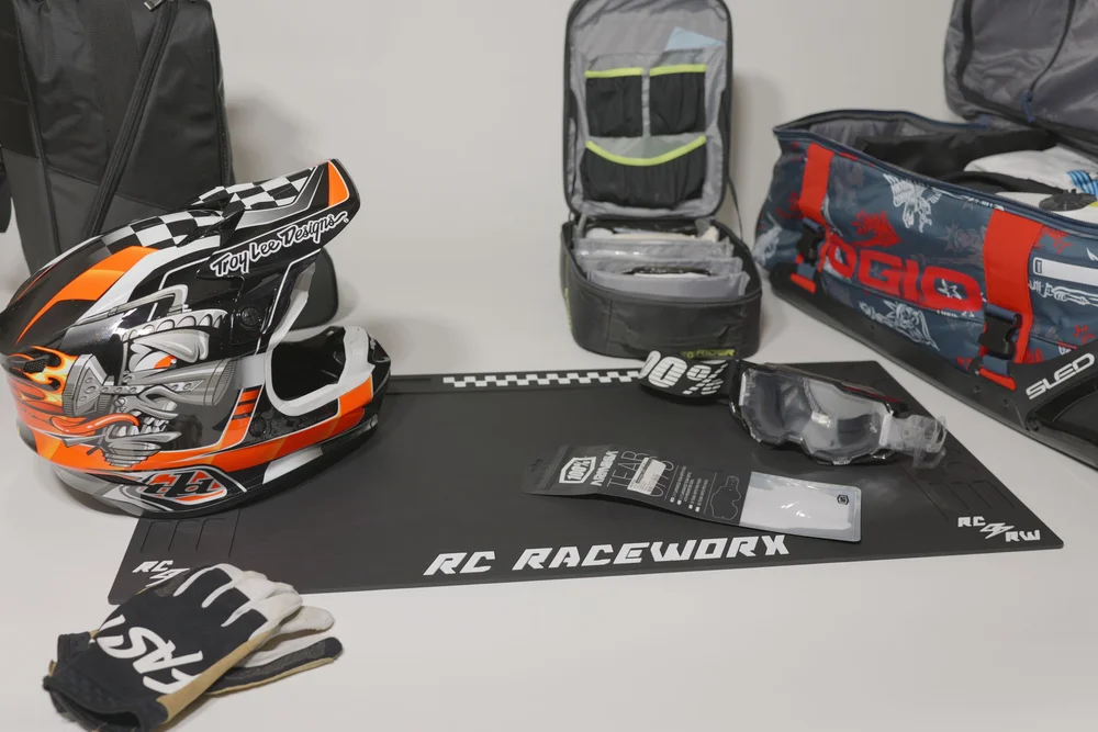 RC Raceworx - Pit Mats . Pit Lights . Titanium