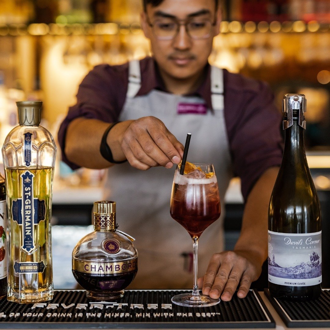 core restaurant and bar