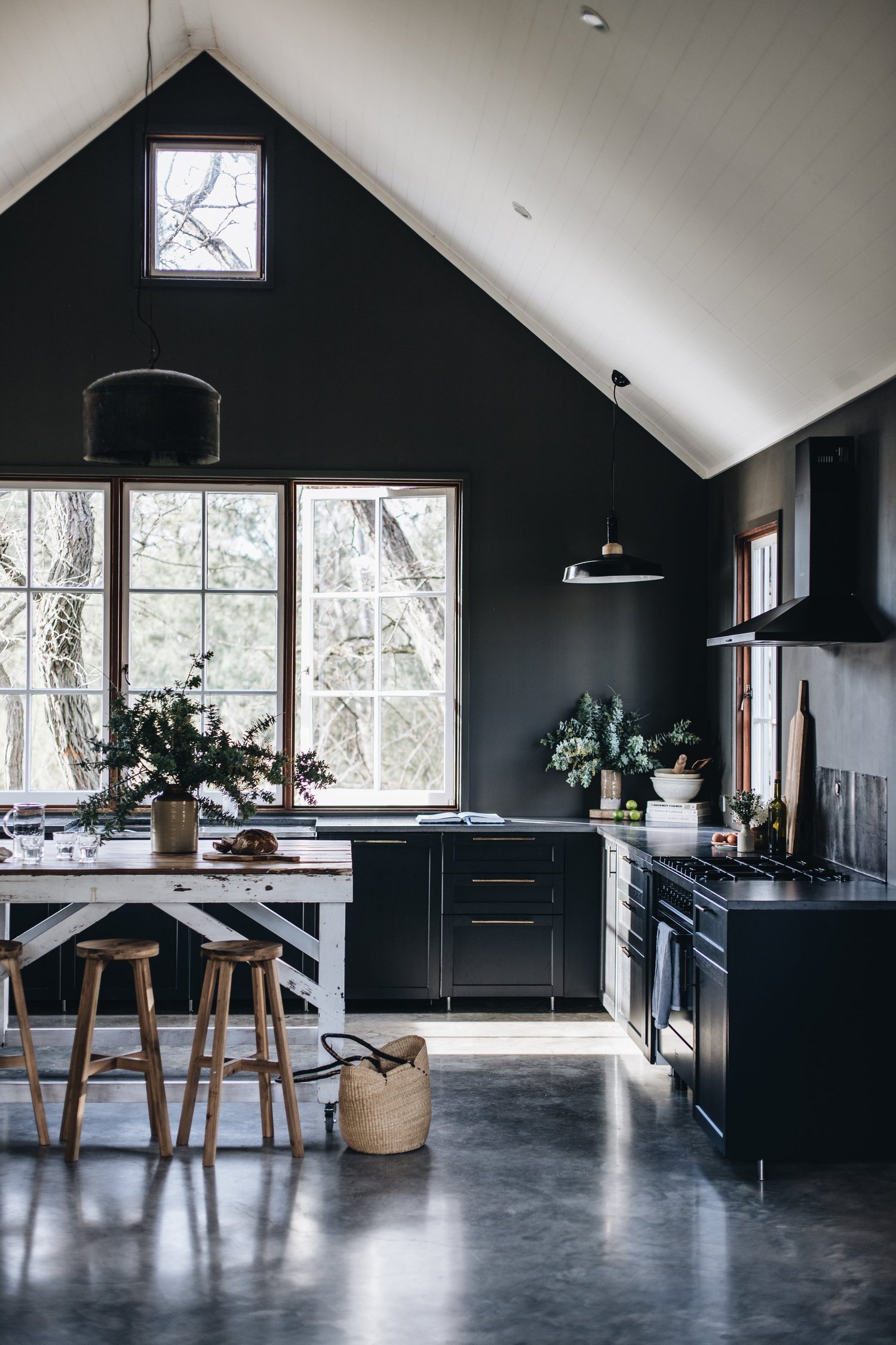 GALLERY — The Quarters. Jugiong