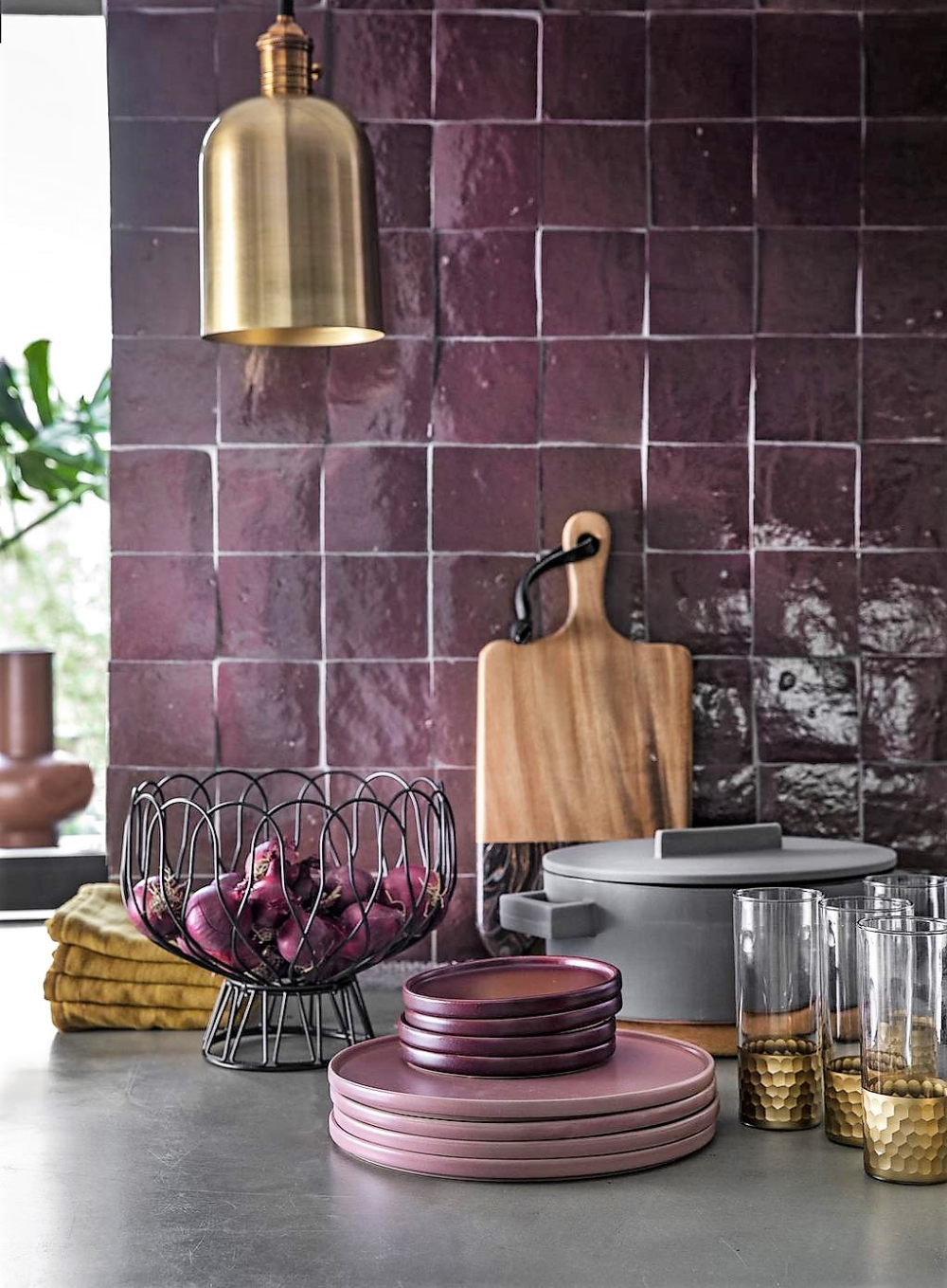 Purple: the perfect colour for your branding? (2025 guide)