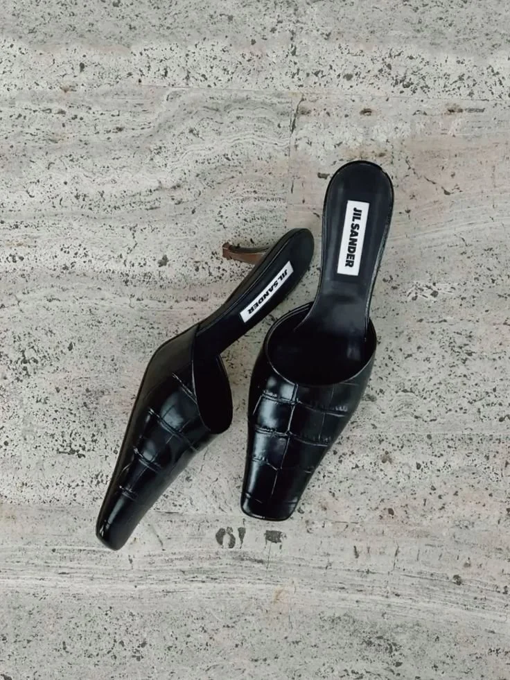 The 12 Best High Vamp Pumps of 2026 — Florré