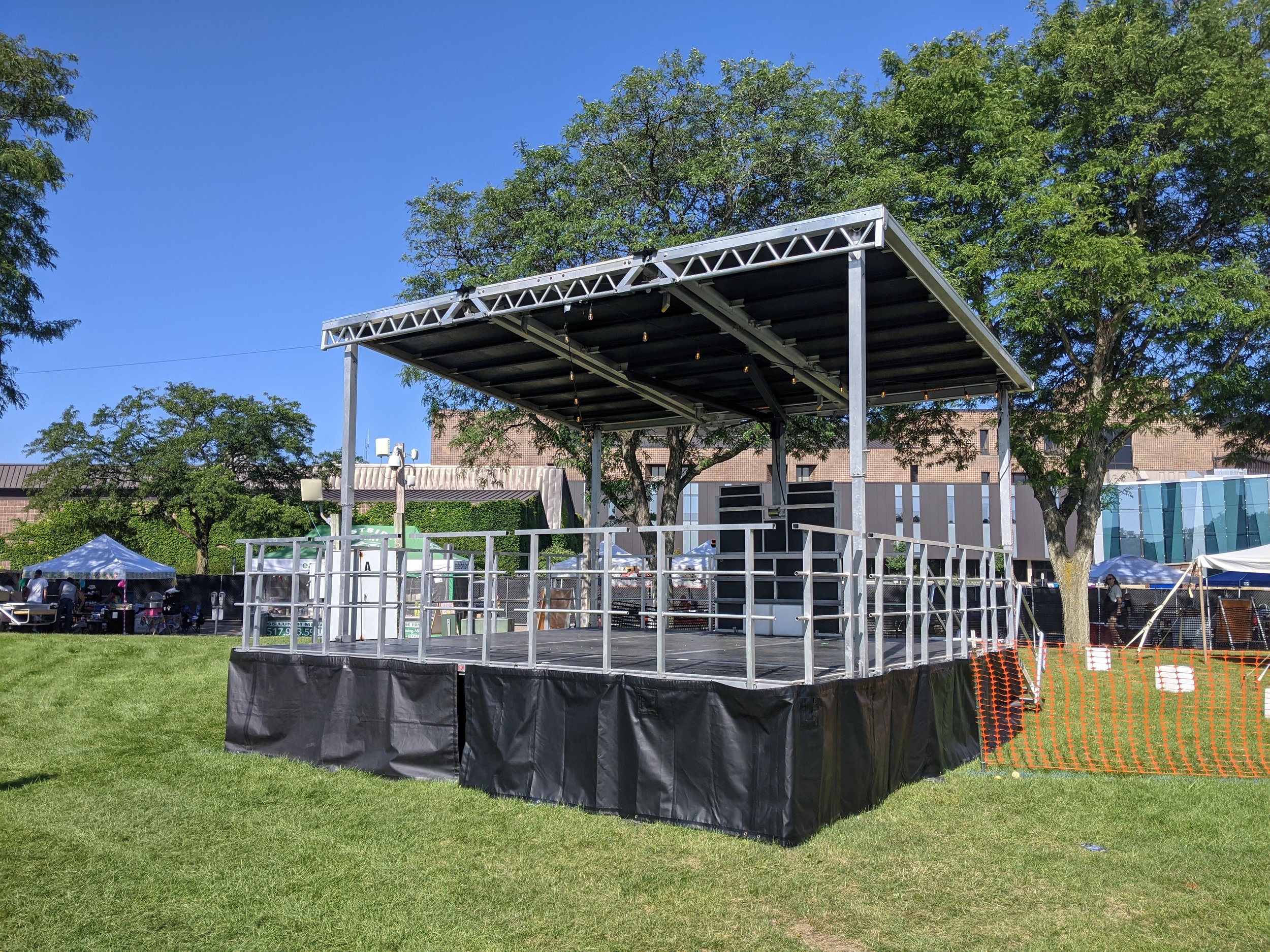 Michigan Mobile Stage Rentals