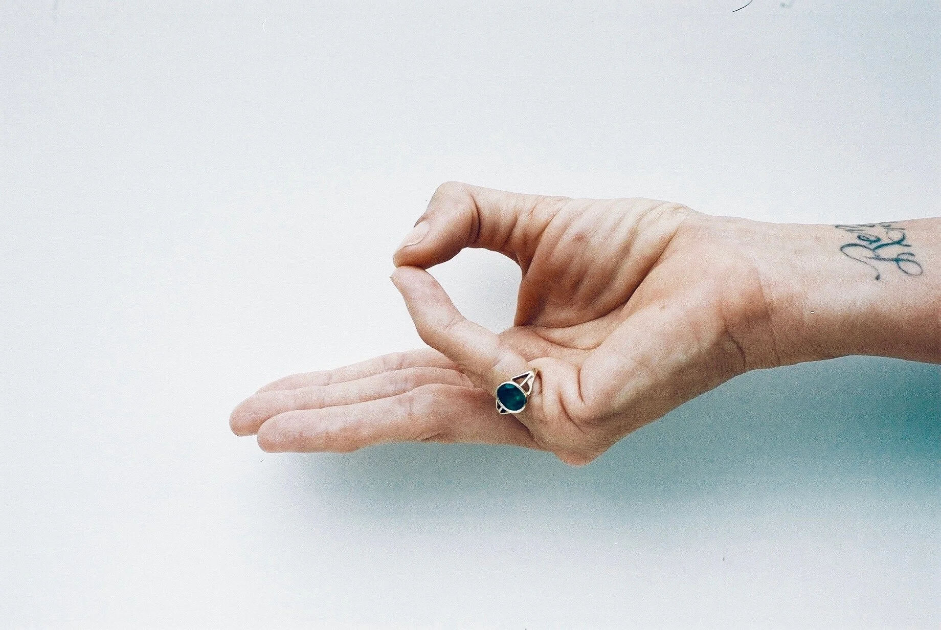 Mudras 👌🏻 — Rachel Hunter