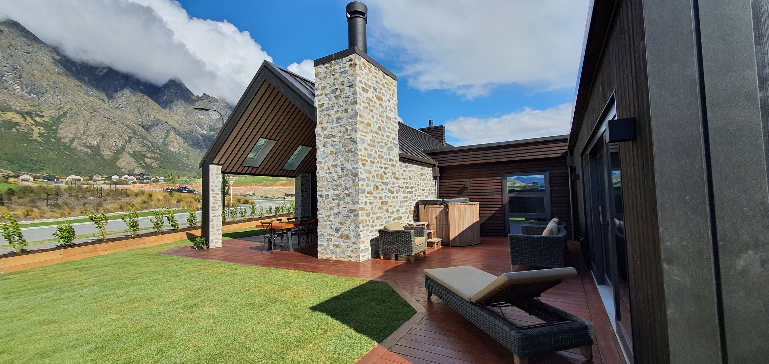 MacKenzie Stone | NZ’s Best Stone Veneers | 03 442 2004