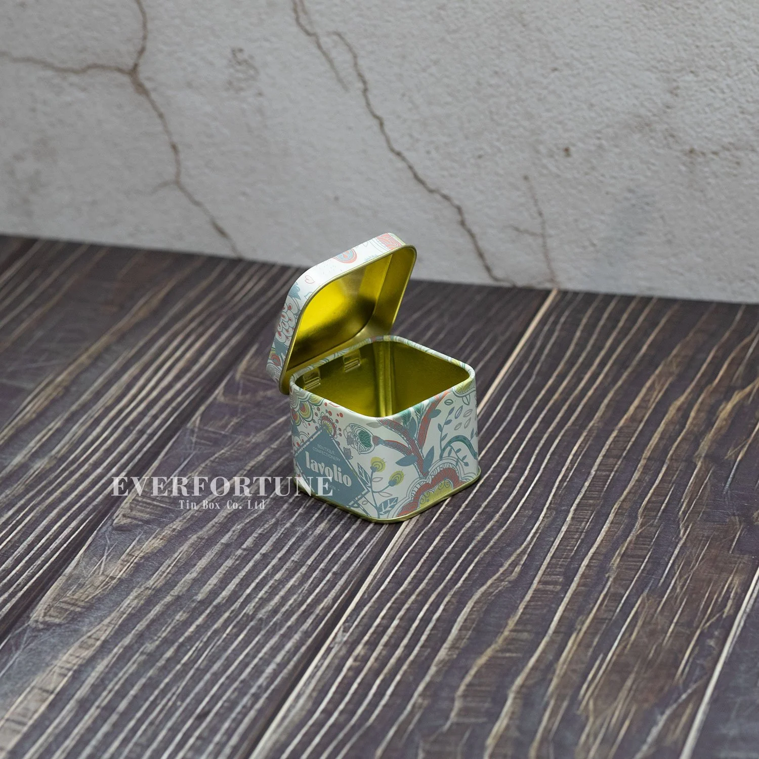 Square Shaped Tins (1050138) 59MM X 59MM X 45MM H — Everfortune Tins Co.