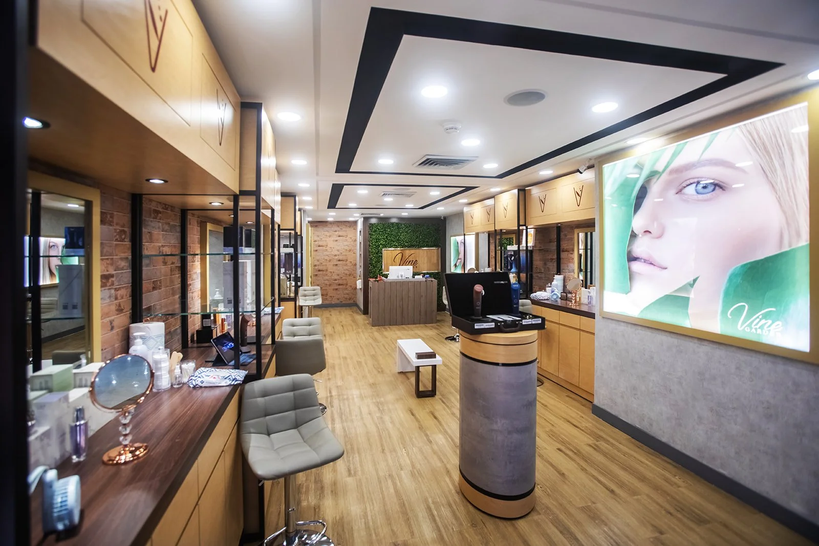 Morena Mia Beauty Group