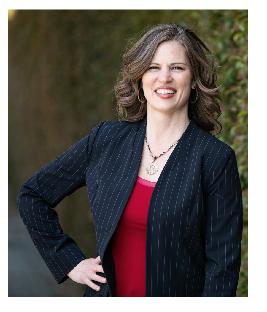 About — Sara Thompson