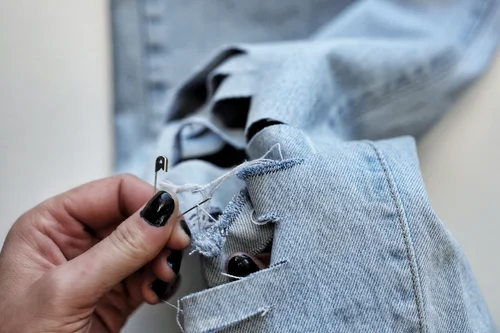 DIY DISTRESSED JEANS — Nature Inspired Lifestyle Journal