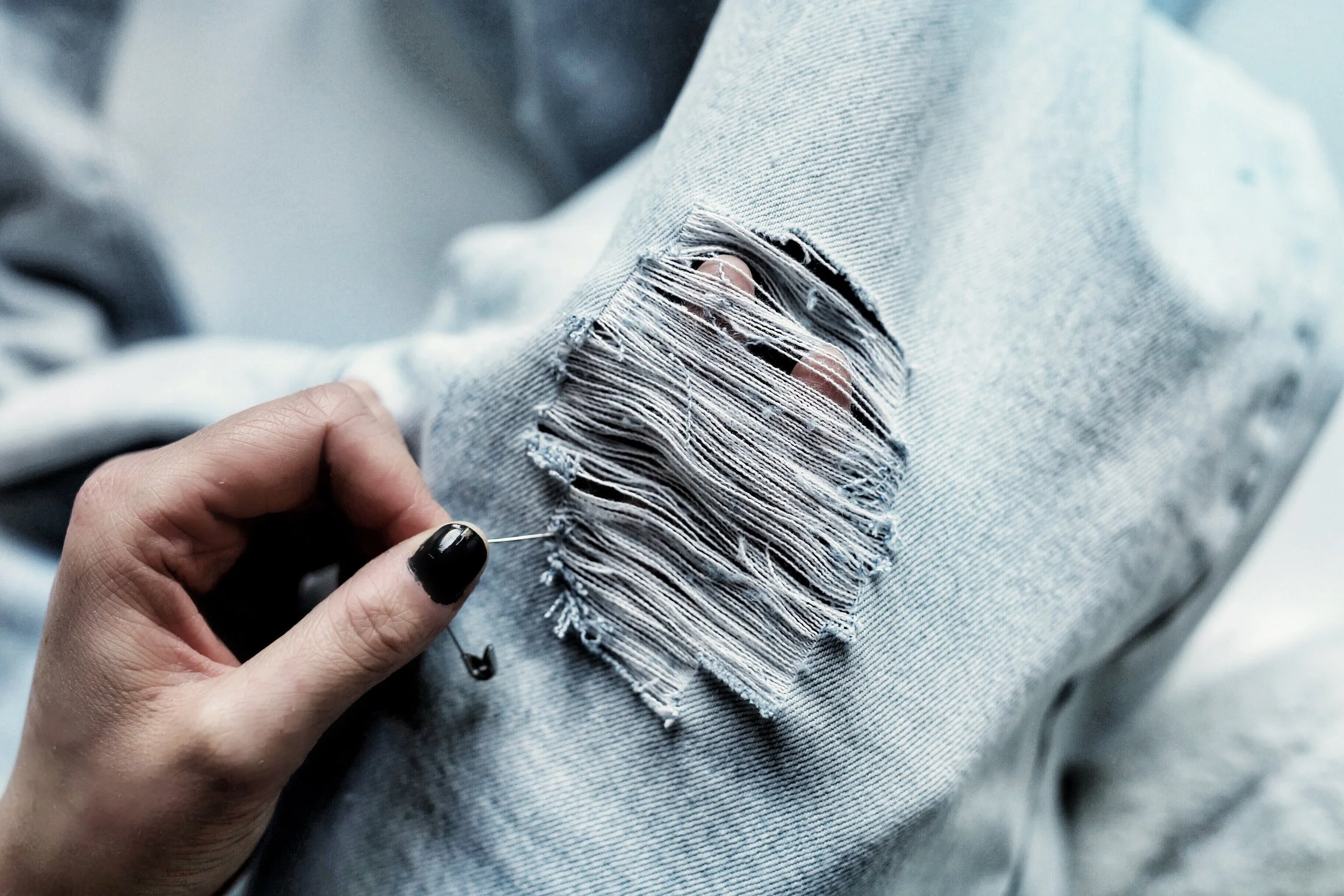 DIY DISTRESSED JEANS — Nature Inspired Lifestyle Journal