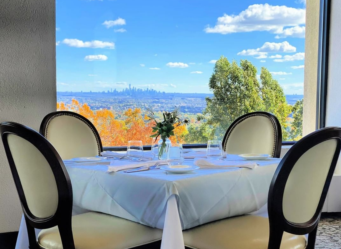 Dining — The Highlawn