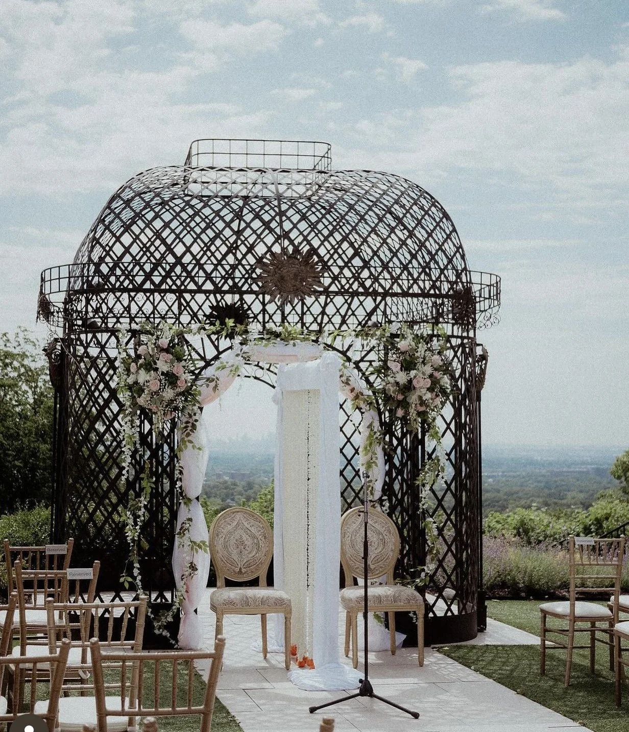 Contact — The Highlawn