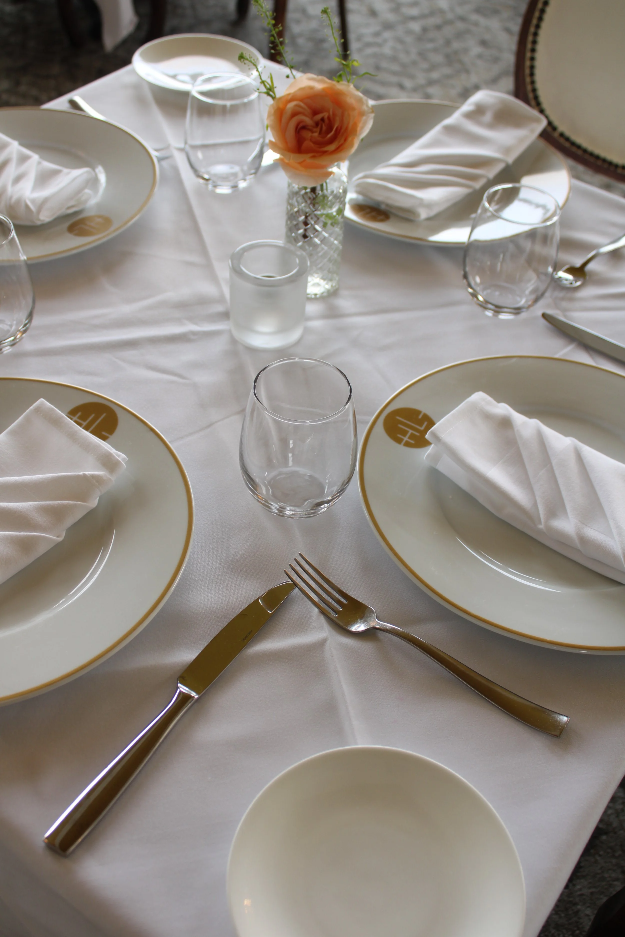 Dining — The Highlawn