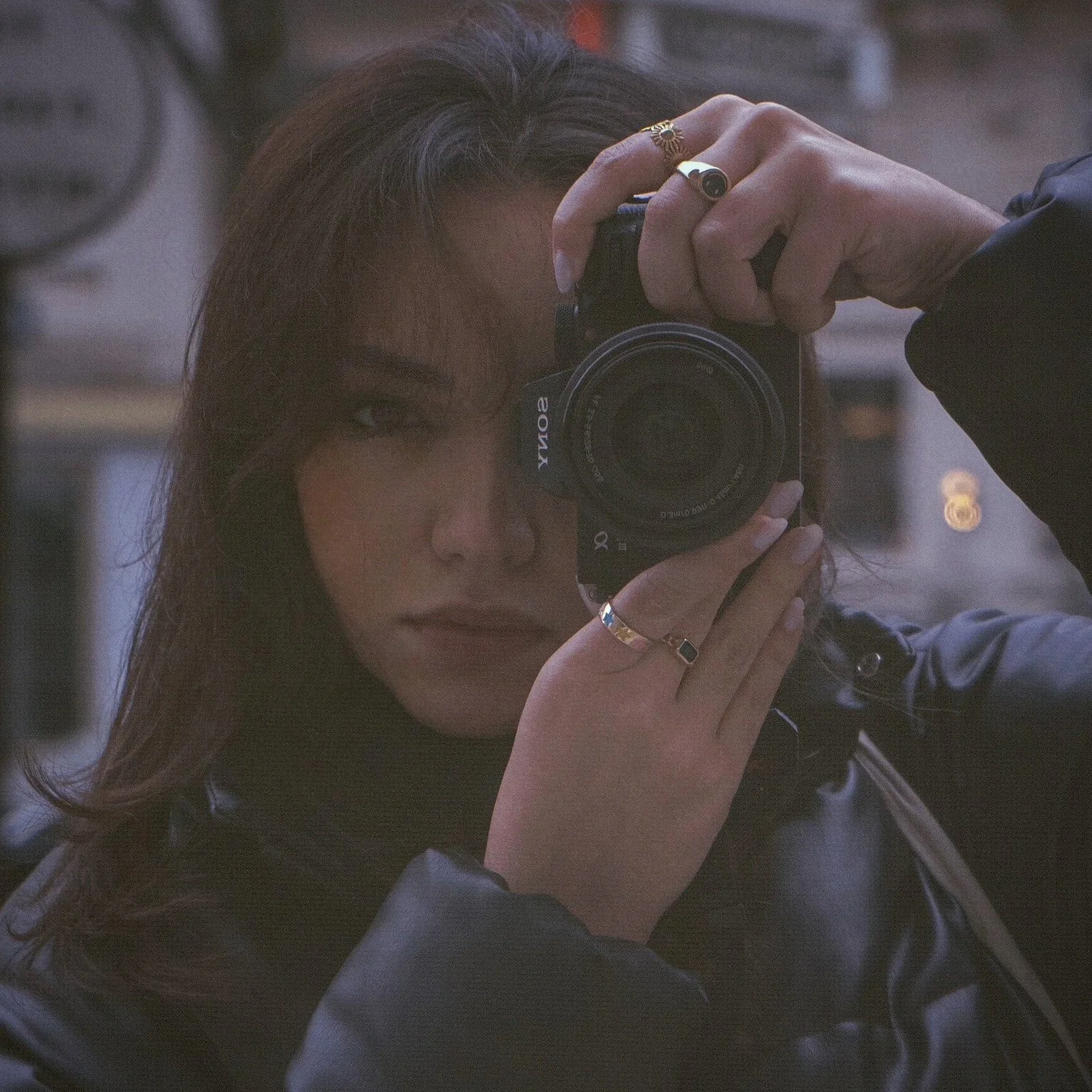 ABOUT & CONTACT — SAMANTHA CAVET