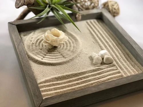 How to Make a Mini Zen Garden — Desktop Tranquility