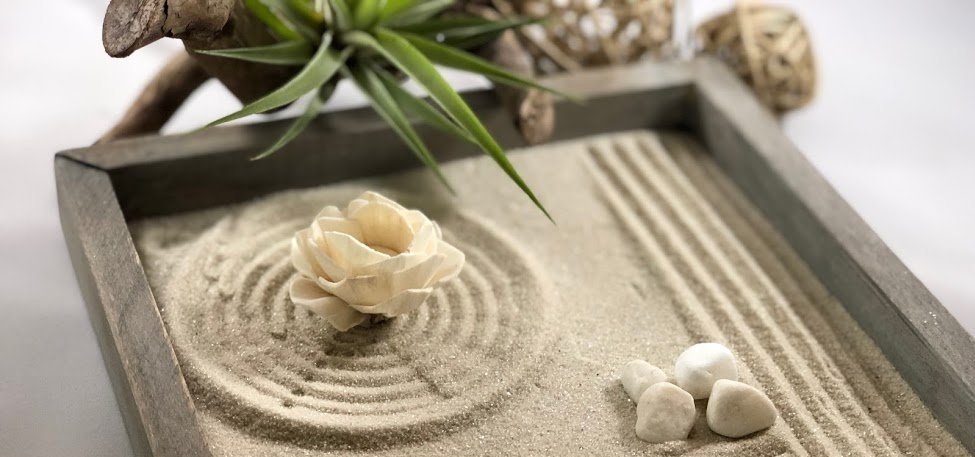 What is a Tabletop Zen Garden? — Desktop Tranquility