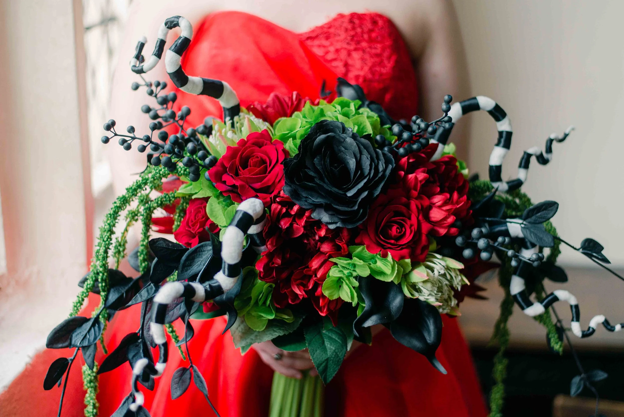 Maddison Rocks Floral, Dark and alternative bouquets and displays — Til ...