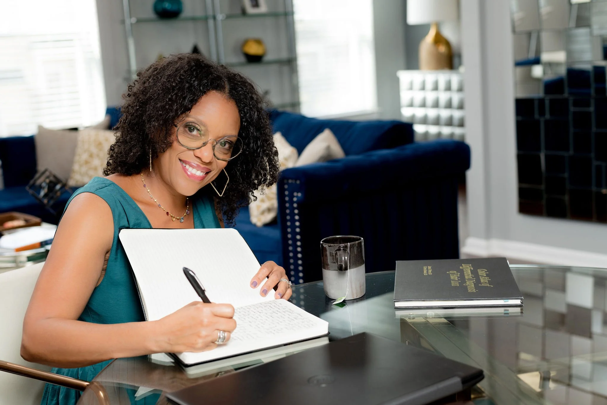 The Art of Storytelling in Personal Branding Photography — Shala W ...