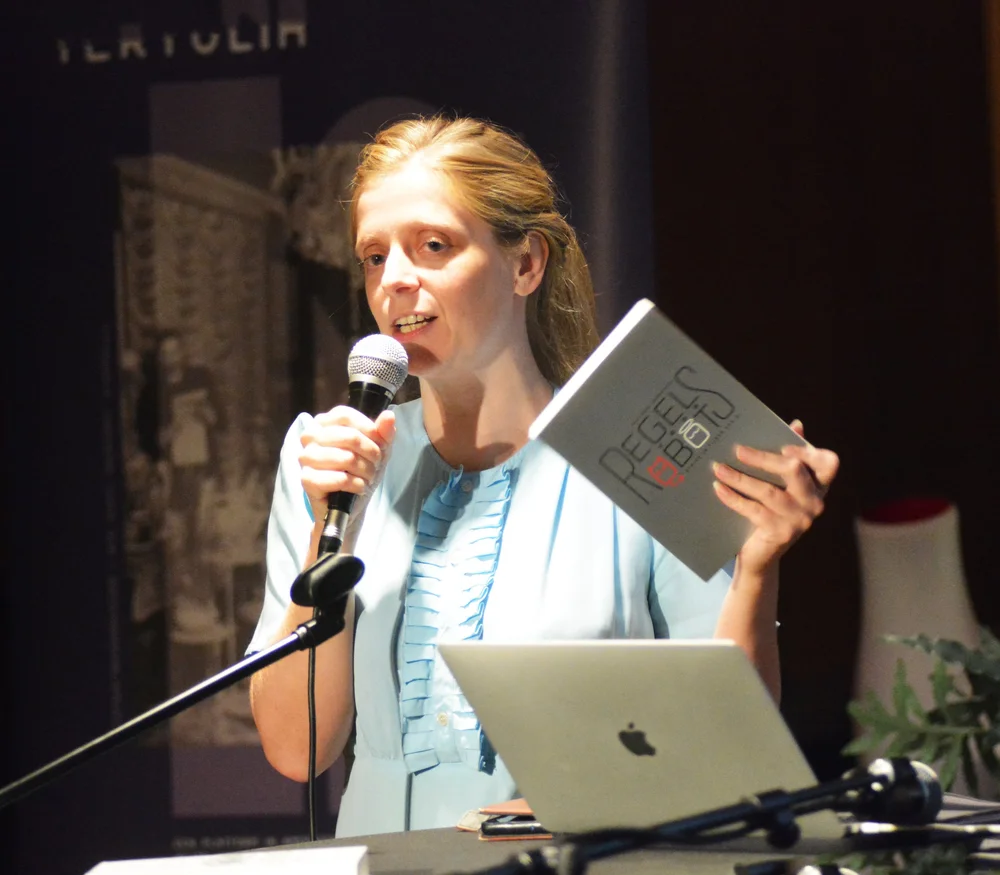 Digitale ethiek: Katleen Gabriels in Filosofisch Café. Ontdek de ...