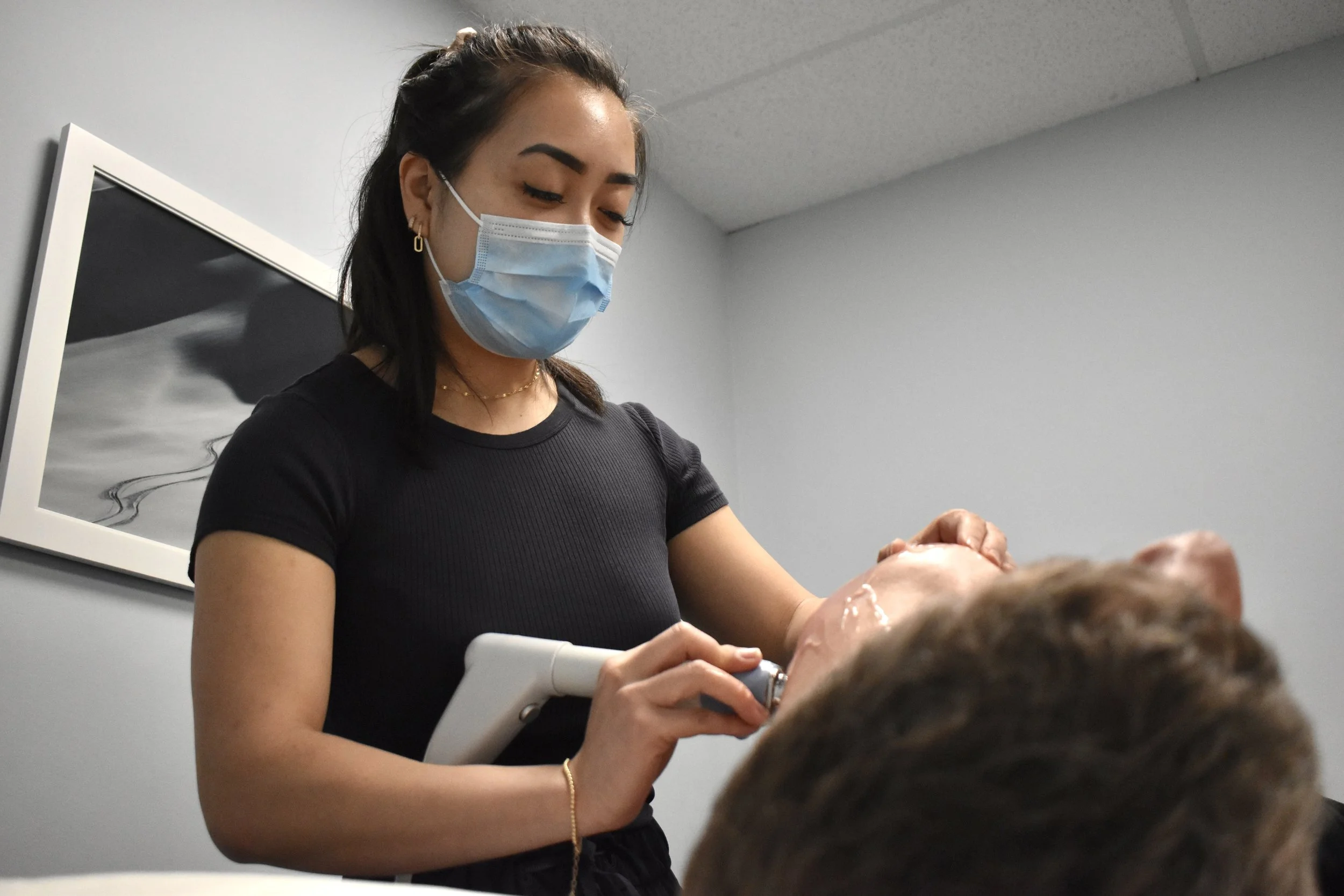 Shockwave therapy — Form Physiotherapy