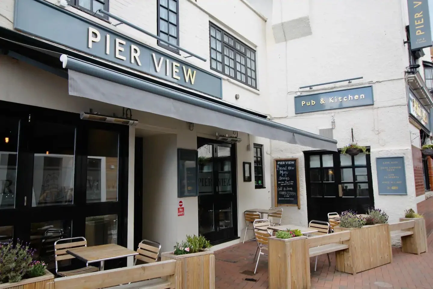Food — PIER VIEW cowes