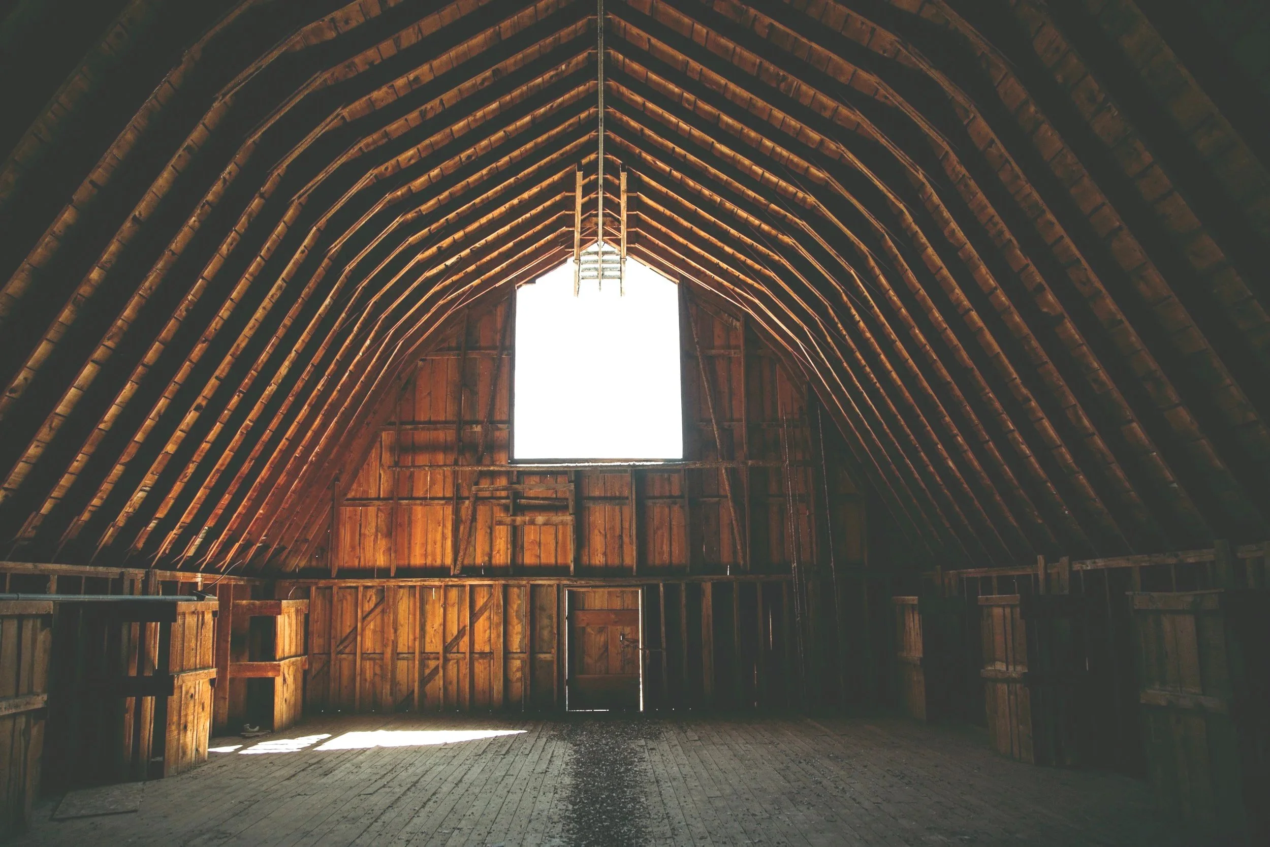 Buy Barn Wood – Reclaimed Quality Barn Wood