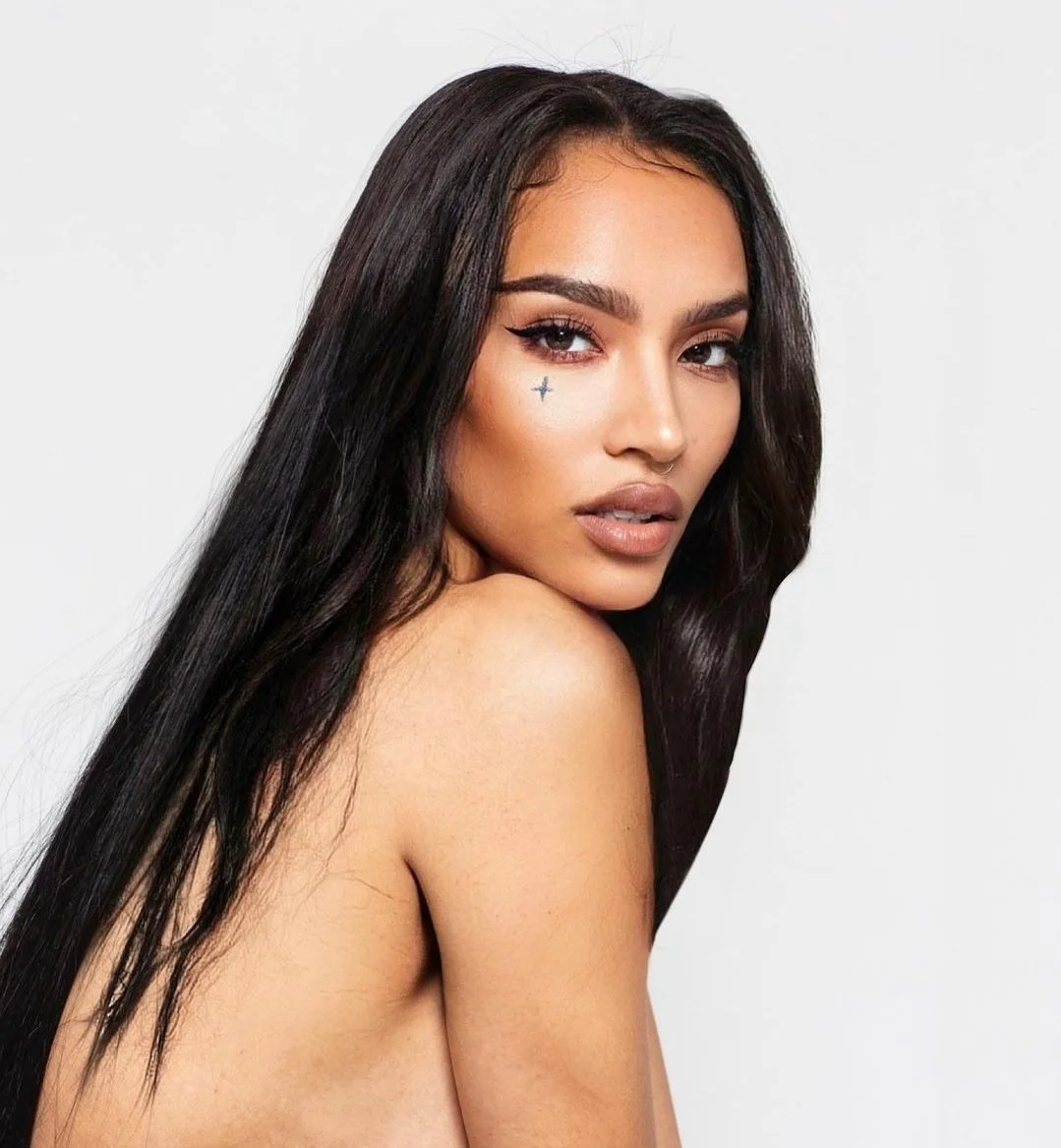 LAUREN — dammodelmanagement