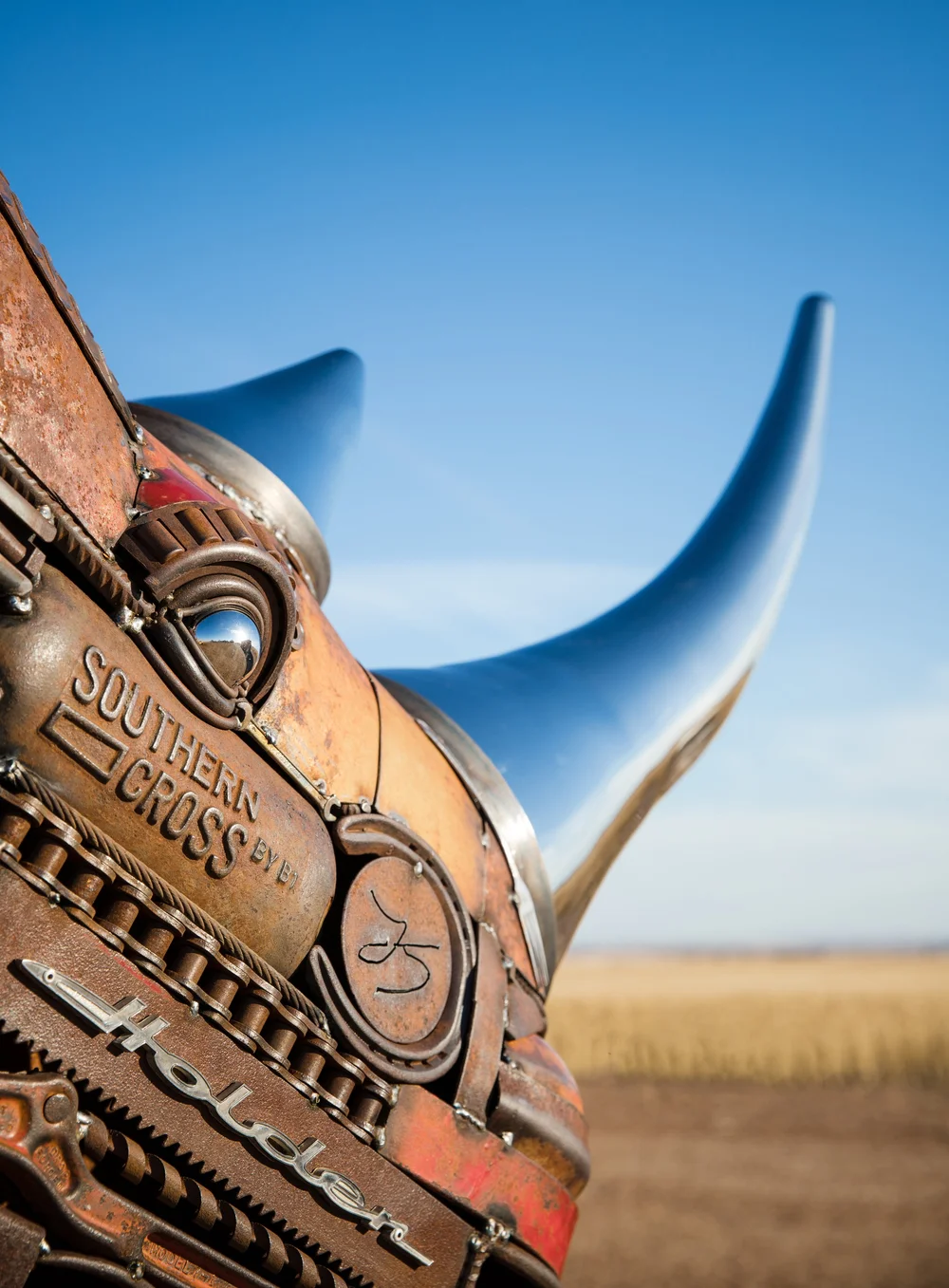 Jordan Sprigg’s animal sculptures with Stainless steel accents ...