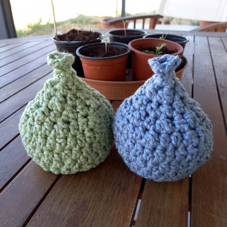 Crochet Water Balloons Pattern with Sustainable Yarn — byGoldenberry