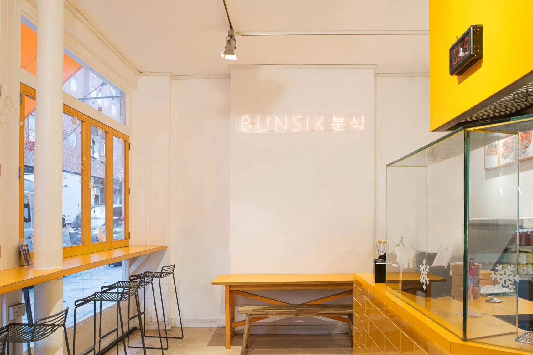 BUNSIK, LONDON / MANCHESTER — K Design x Construction